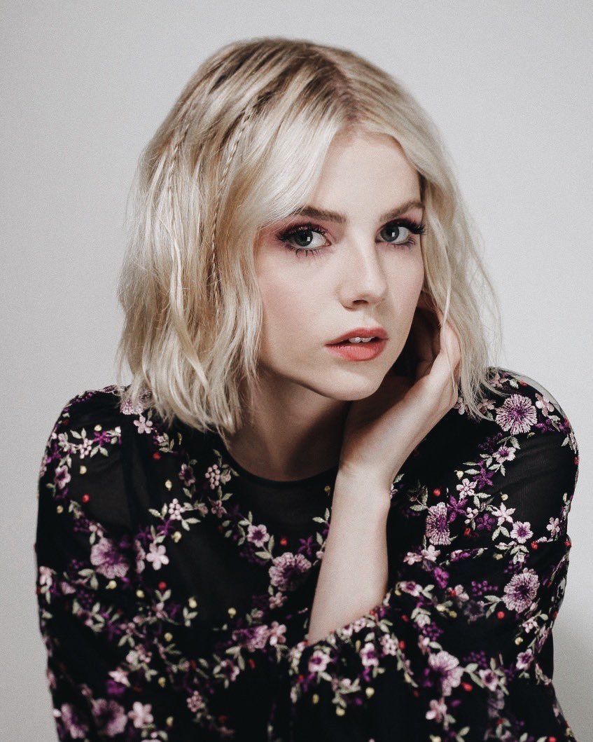 Lucy Boyton - 高清图片，堆糖，美图壁纸兴趣社区