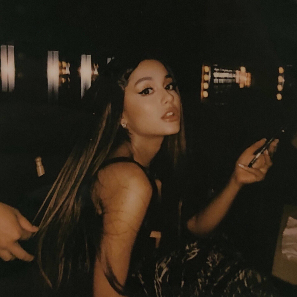 ariana grande daily pic by.离城Eyel!s_ … - 高清图片，堆糖，美图壁纸兴趣社区
